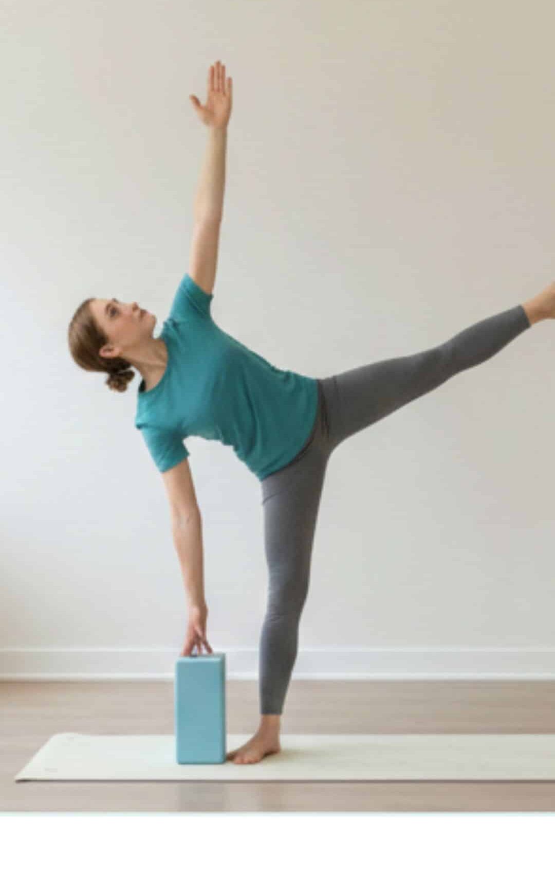Half Moon Yoga Pose: 7 Powerful Benefits + Avoid These Common Mistakes