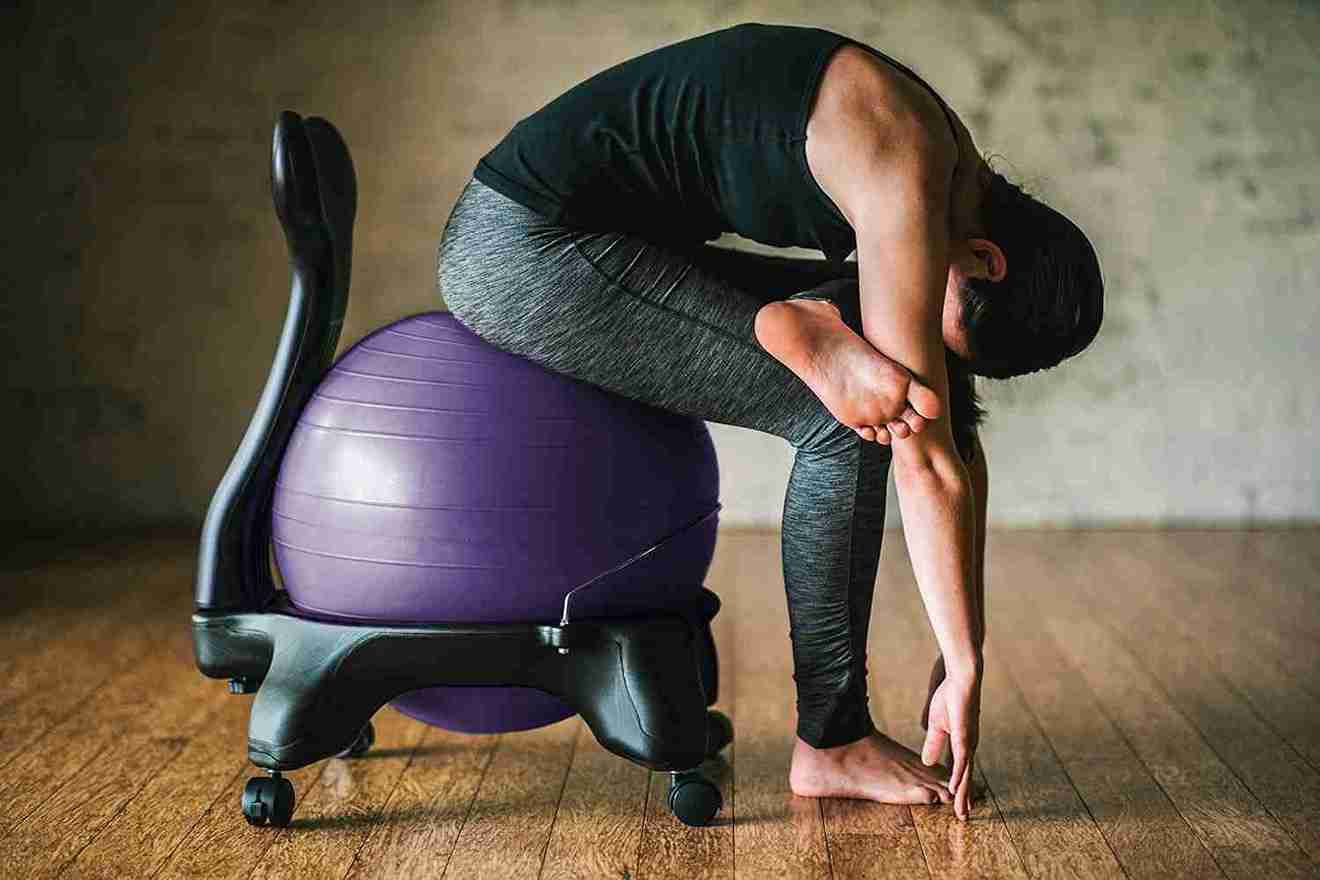 7 Best Yoga Ball Chair Options (Improve Posture)